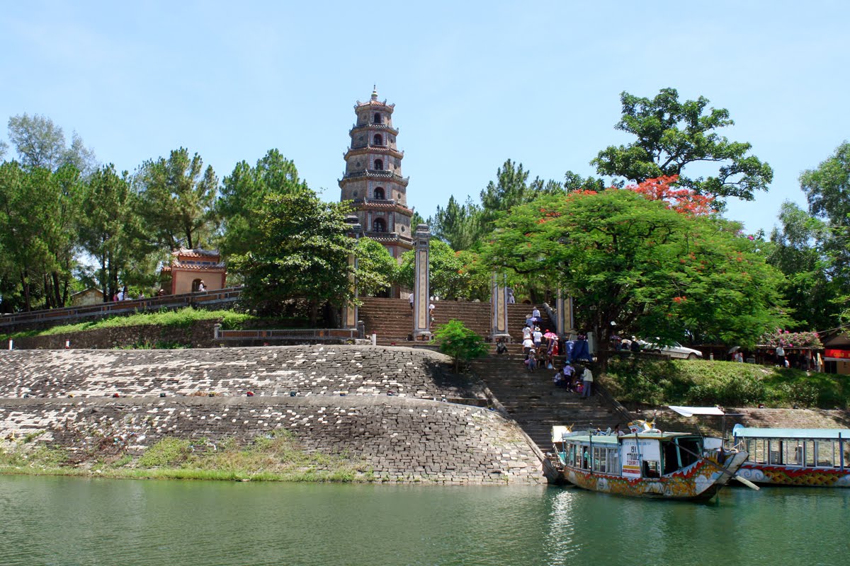 Thien Mu Pagoda – The Mystery Of The Love Curse - Vietnam Discovery Travel