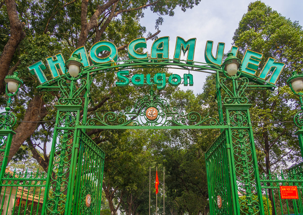 Saigon zoo crowded on reopening day - Vietnam Discovery Travel