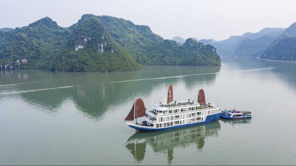 Ha Long Bay among top 25 most beautiful places in the world: CNN ...